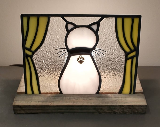 White Cat, Stained Glass, Night Light, Barn Wood Base, Unique Gift - Etsy