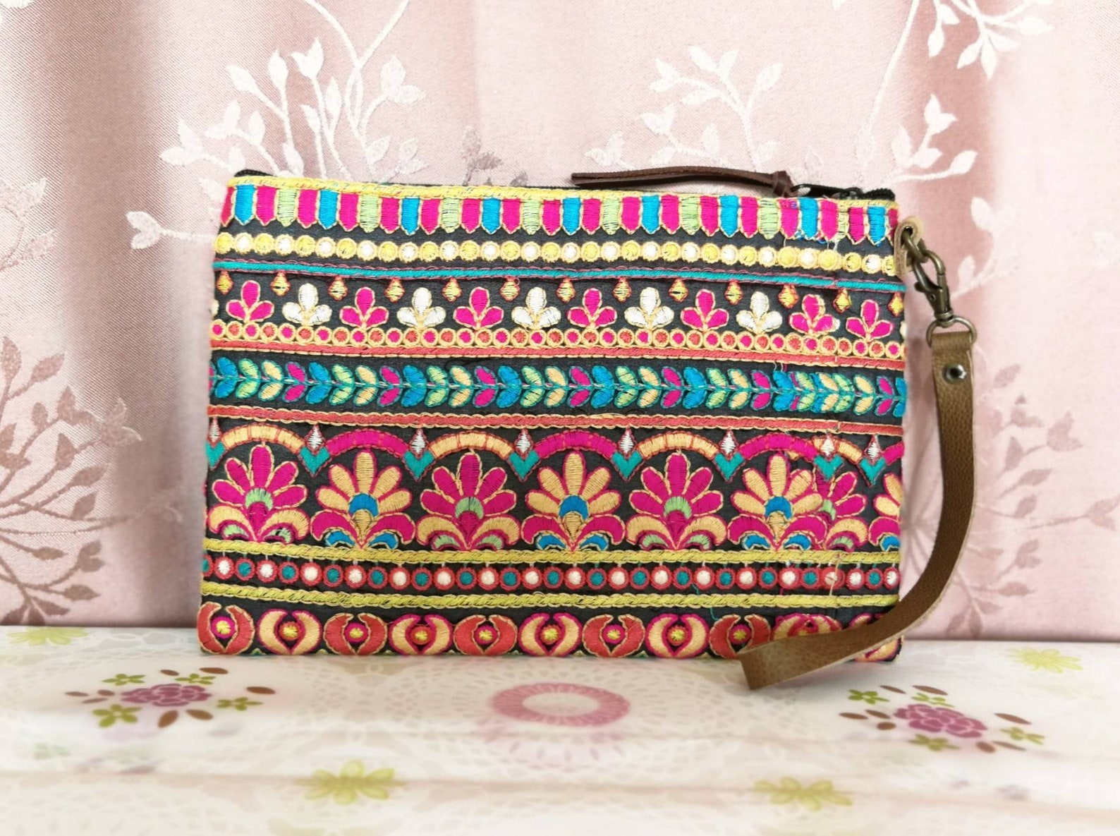 Embroidered Fabric Zipper Pouch Make up Bag Cosmetic Bag Zip Pouch ...