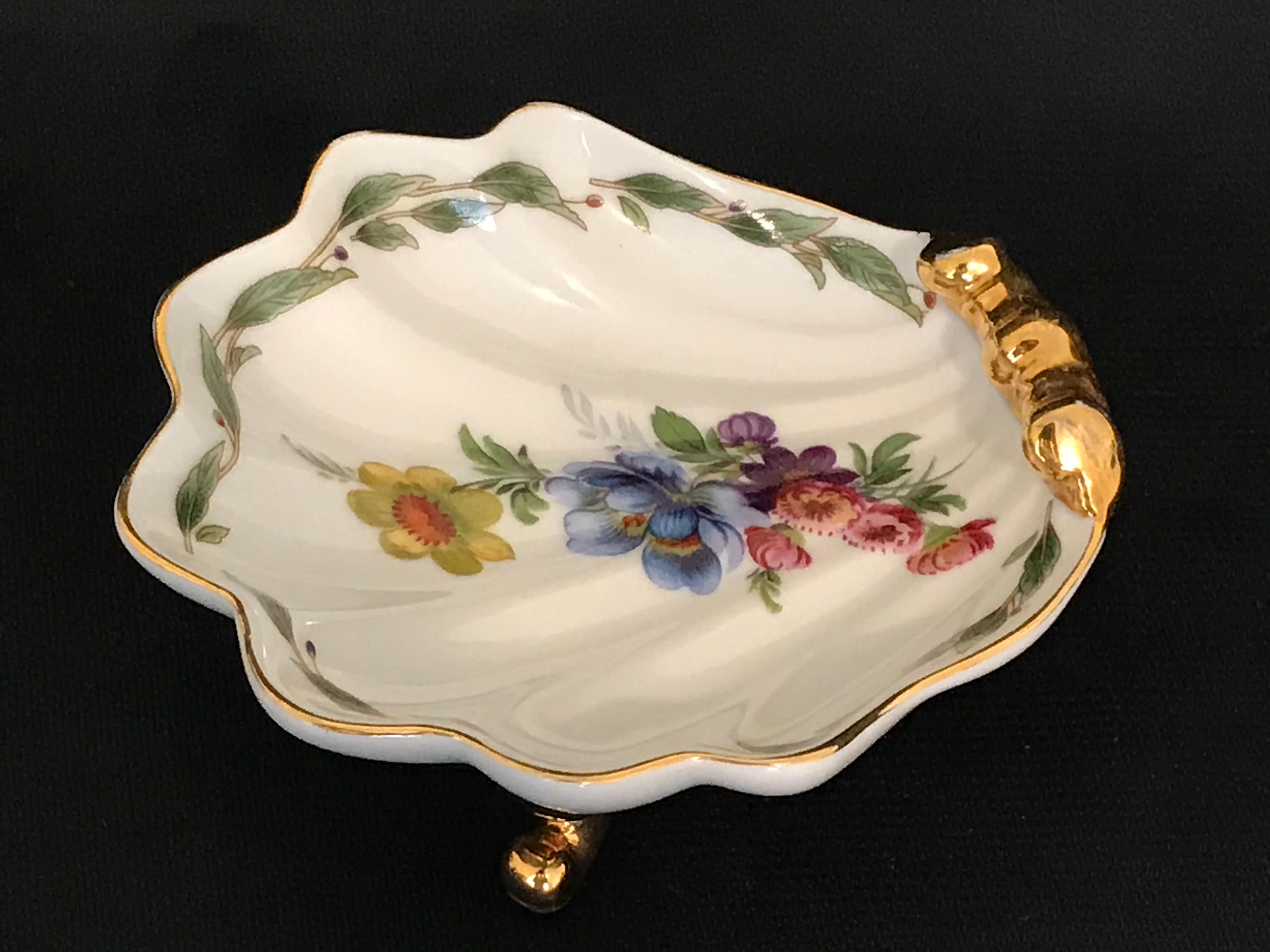 Regal Porcelain Footed Bayeux Shell Shape Dish - Etsy Australia