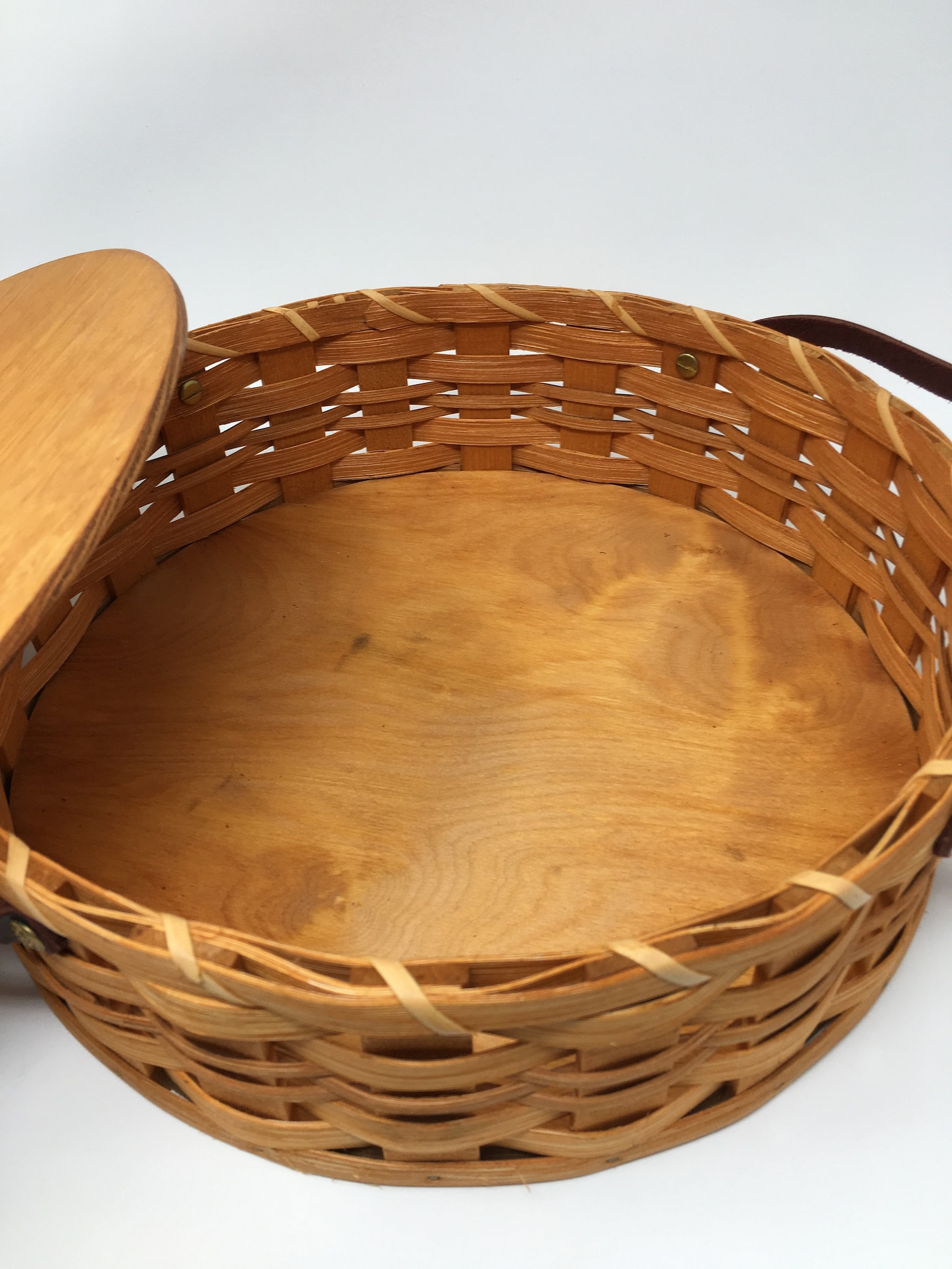 Amish Made Covered Pie Basket - Etsy