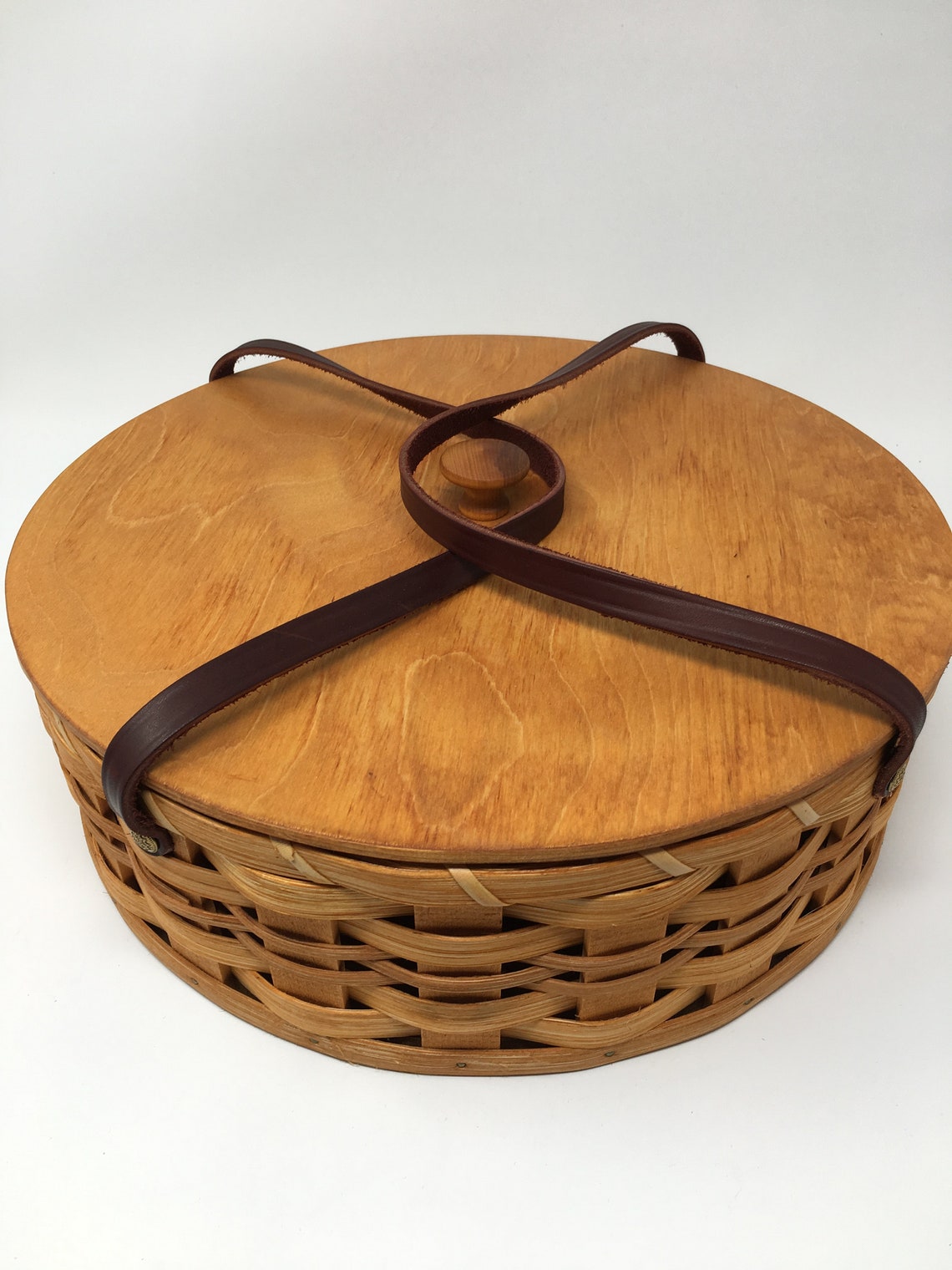 Amish Made Covered Pie Basket - Etsy