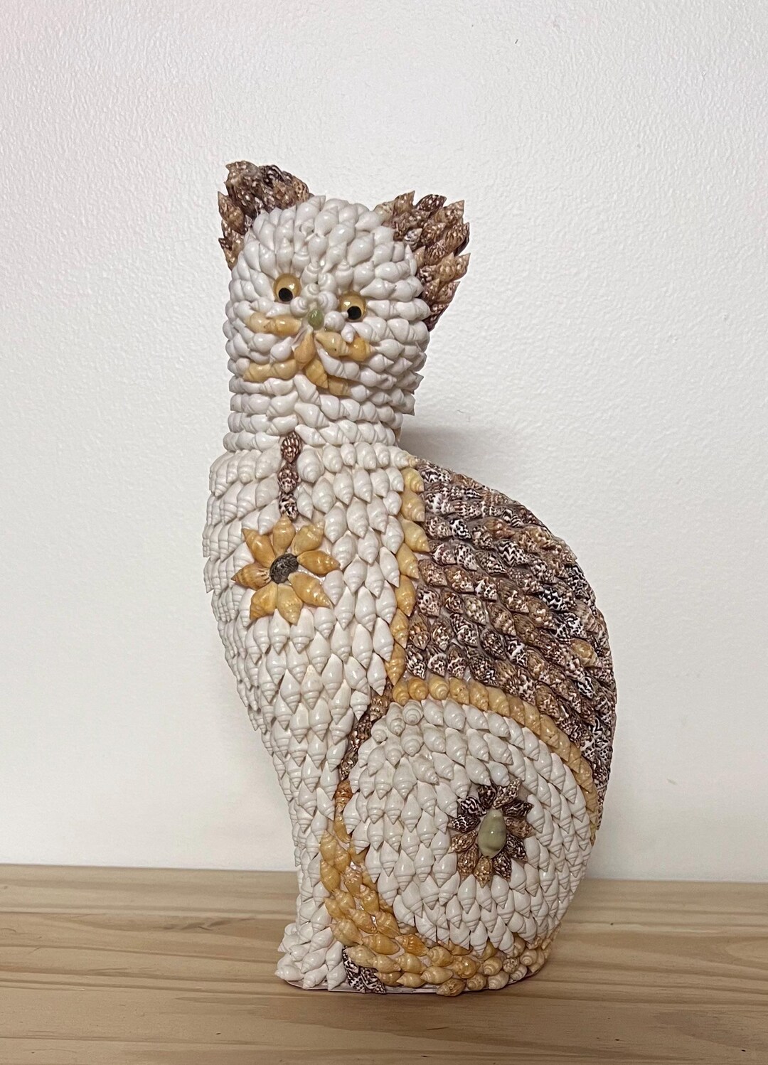 Vintage Conch Shell Cat Unique Detailed Statue Multicolored Intricate ...