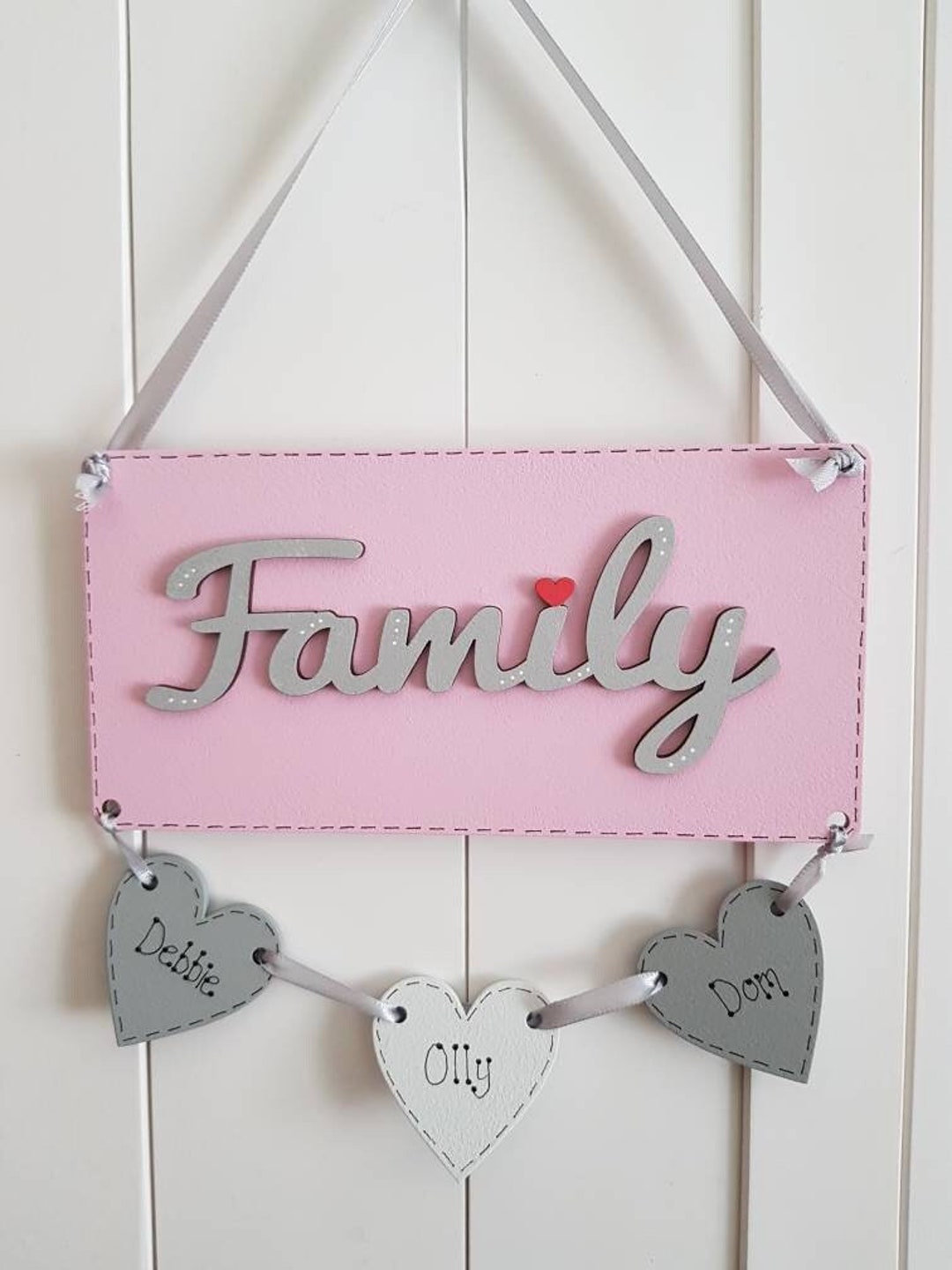 Family Sign With Hanging Hearts - Etsy