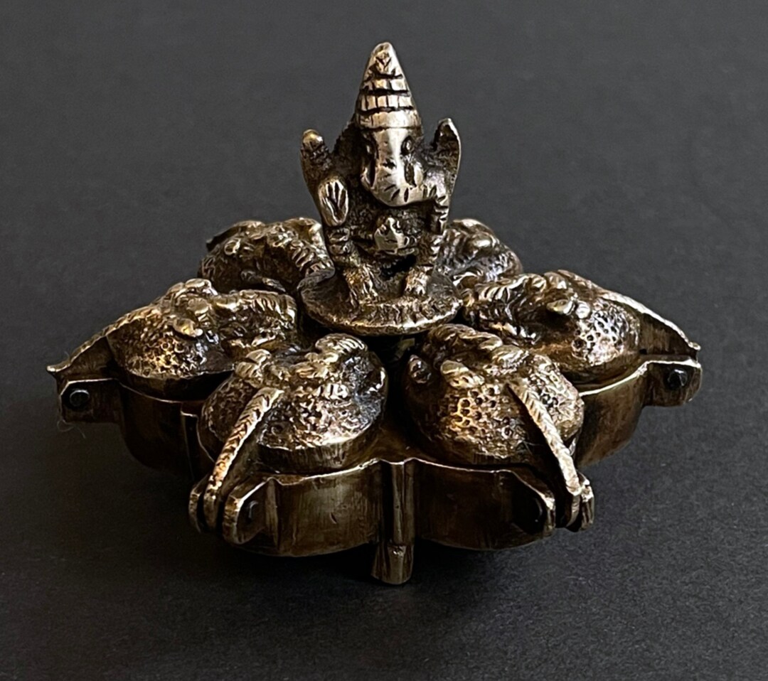 Little Bronze Tilak Box, India, Mid 20th Century - Etsy