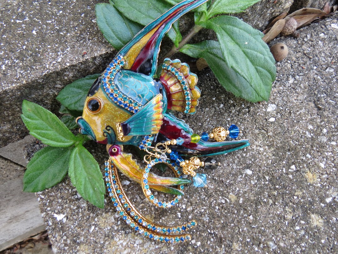 Lunch at the Ritz Angelfish Brooch LATR Enamel Angel Fish Pin/pendant ...