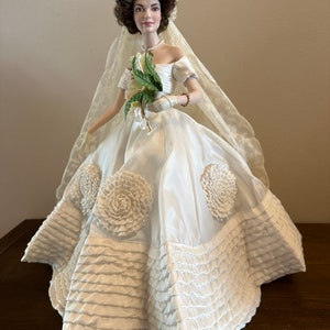 Franklin Mint 16 Porcelain Portrait Jacqueline Kennedy Heirloom Bride ...