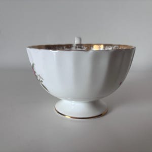 Gorgeous Vintage Ansley Tea Cup and Saucer. Beautiful Floral Pattern ...