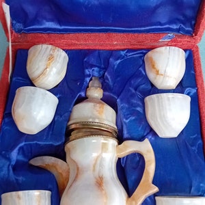 Vintage Onyx Pot and Cups - Etsy