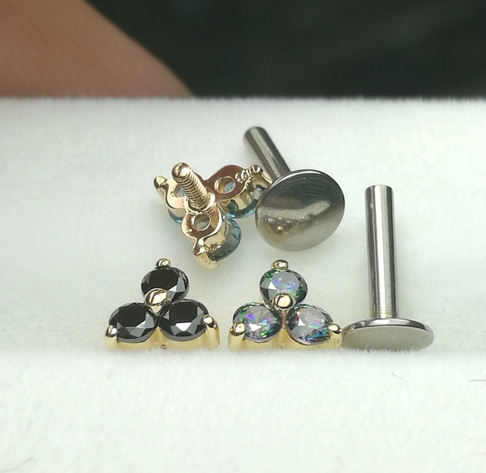16g Labret 14k Solid Gold Cluster CZ Black & Mystic 5mm - Etsy