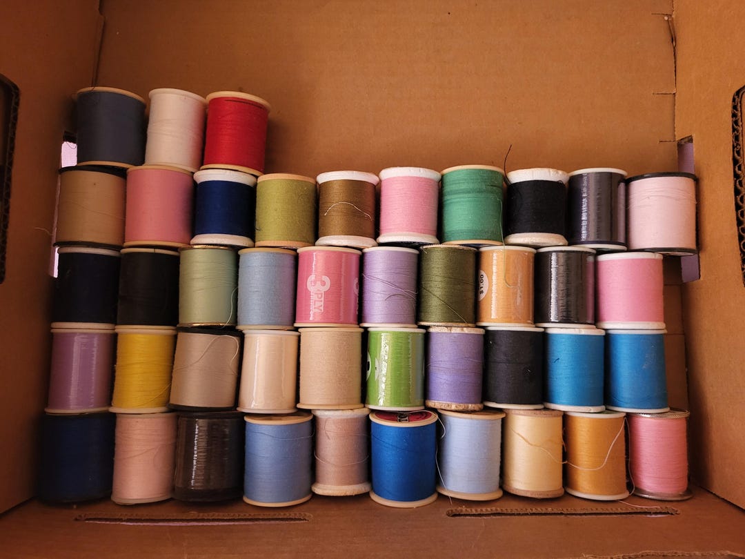 Lot of 43 Sewing Thread Spools in Assorted Thread Counts and Colors - Etsy