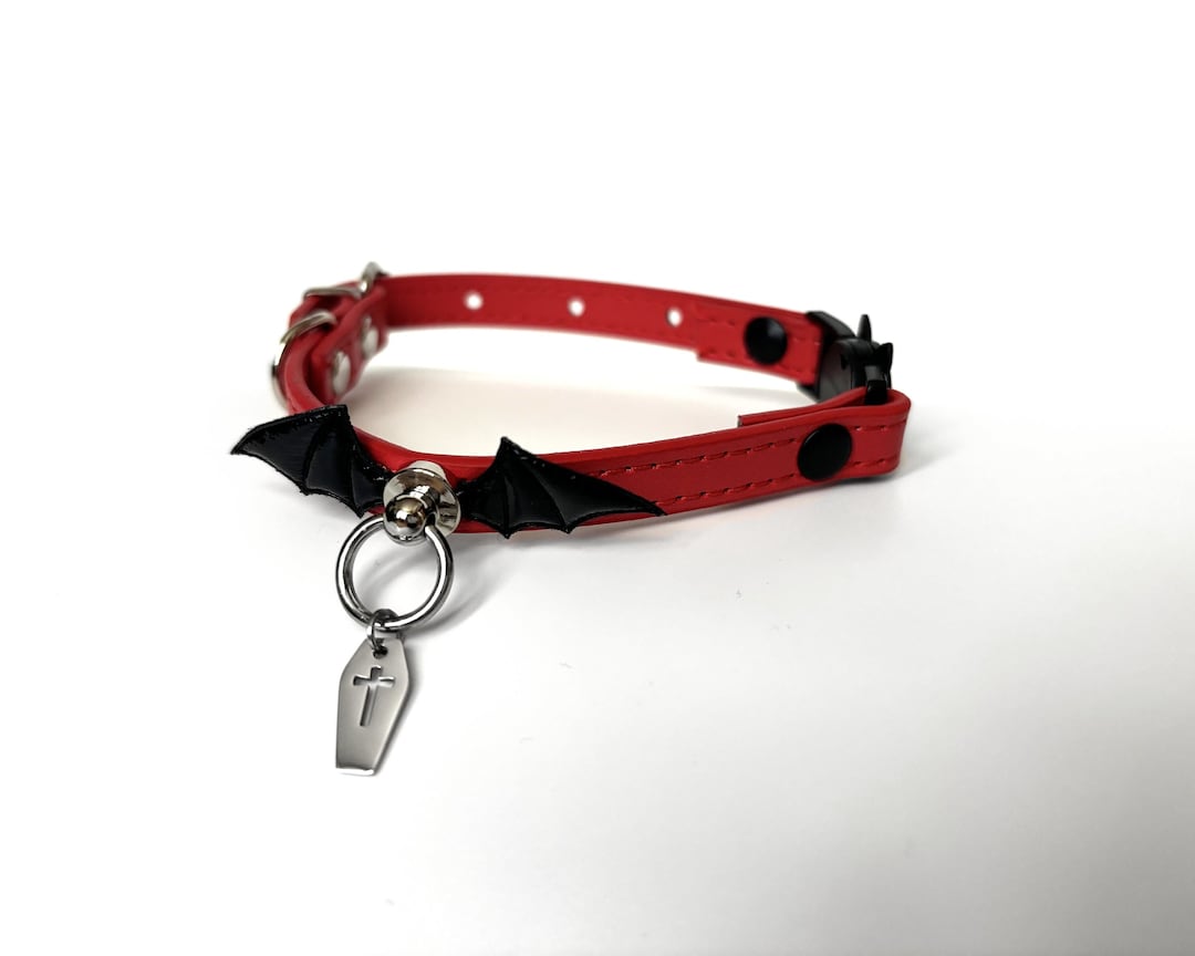 Gothic Red Cat Collar Vampire, PVC Bat Wings, Coffin Charm, Safety ...