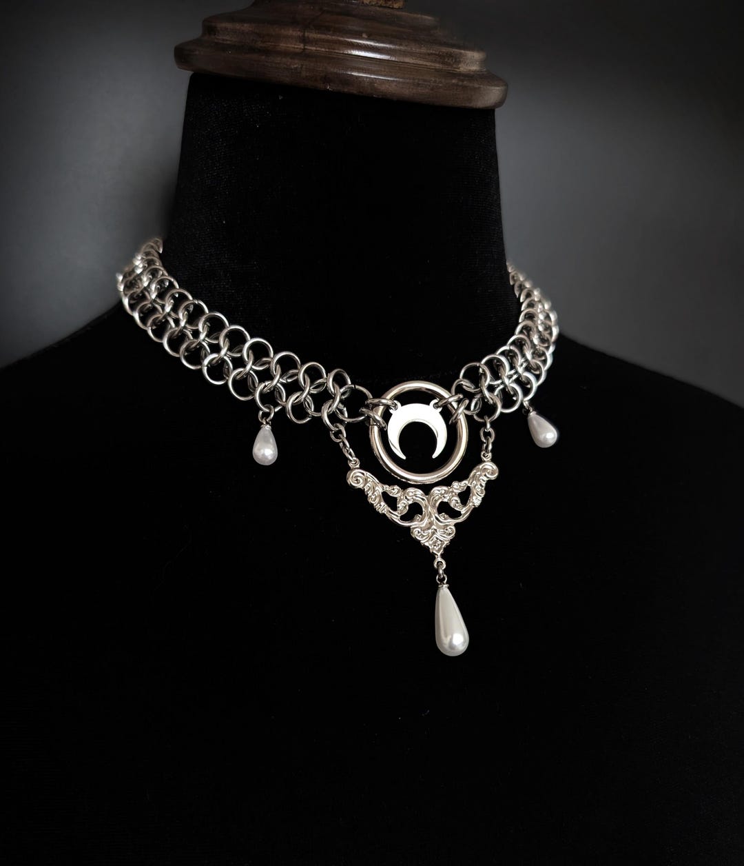 Victorian Chainmail Gothic Necklace Pearls Choker in Stainless Steel ...
