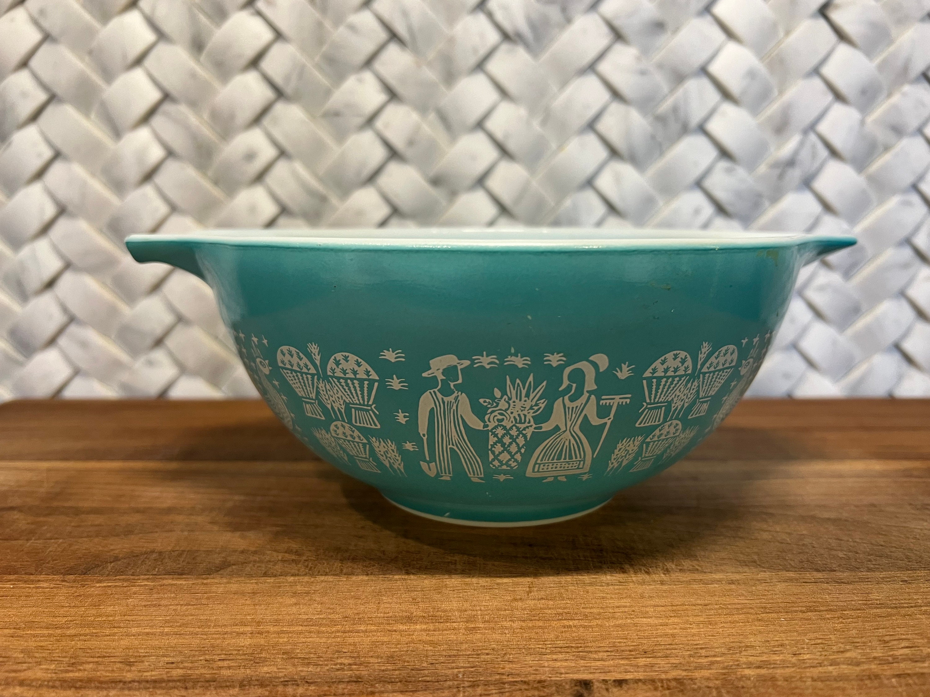 Vintage 1960s Pyrex Turquoise & White Amish Butterprint Cinderella ...