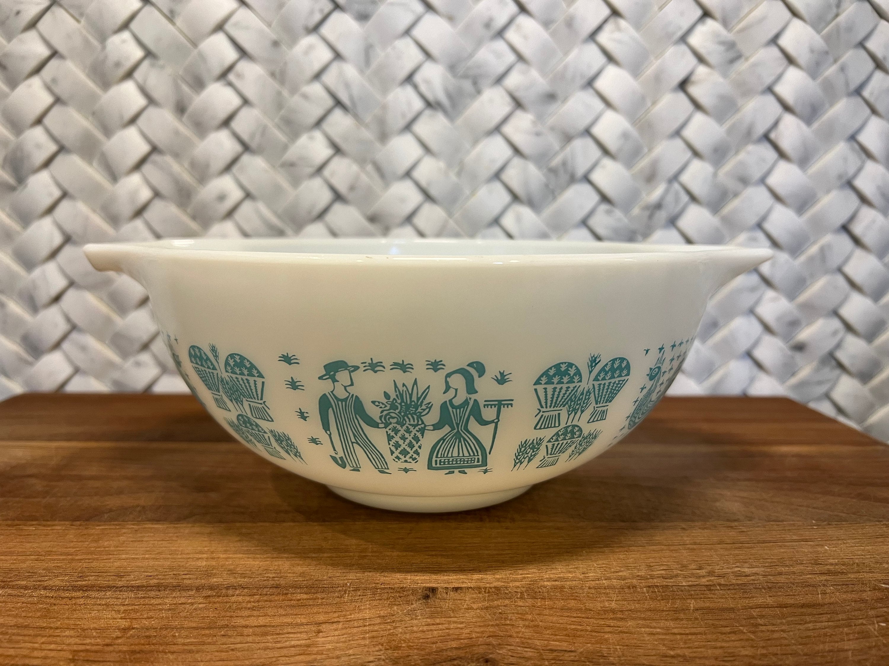 Vintage 1960s Pyrex Turquoise & White Amish Butterprint Cinderella ...