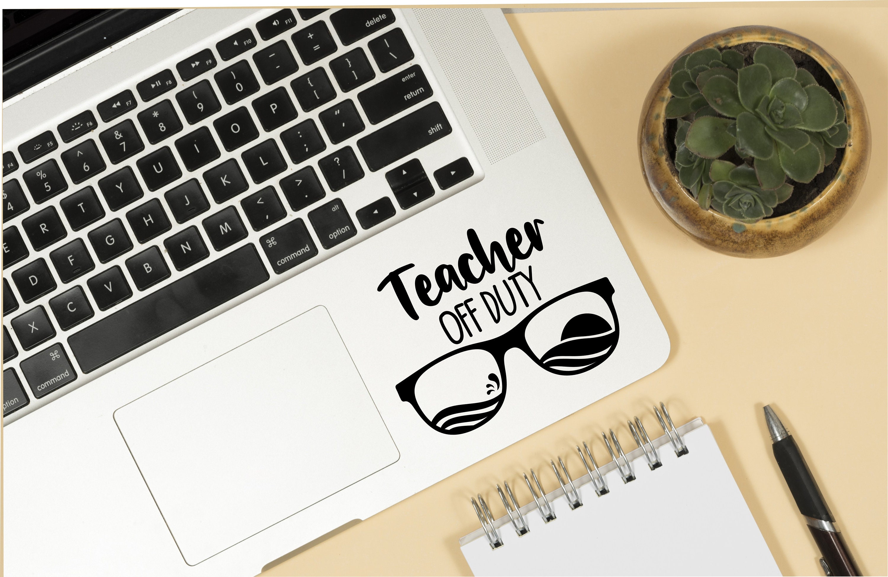 Teacher off Duty Vinyl Decal / Teacher on Break Vinyl Sticker - Etsy