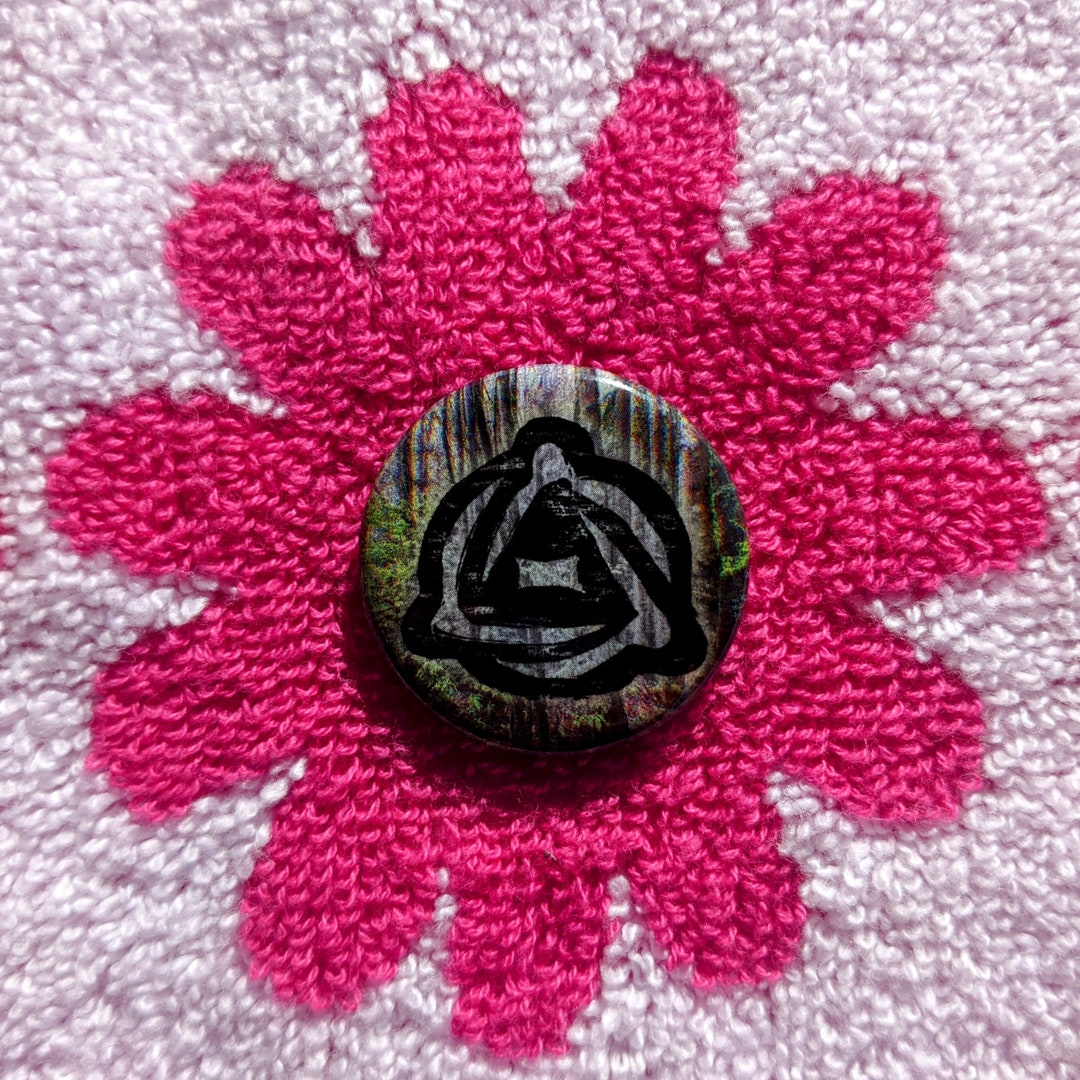 Therian Theta Delta Symbol BUTTON - Etsy