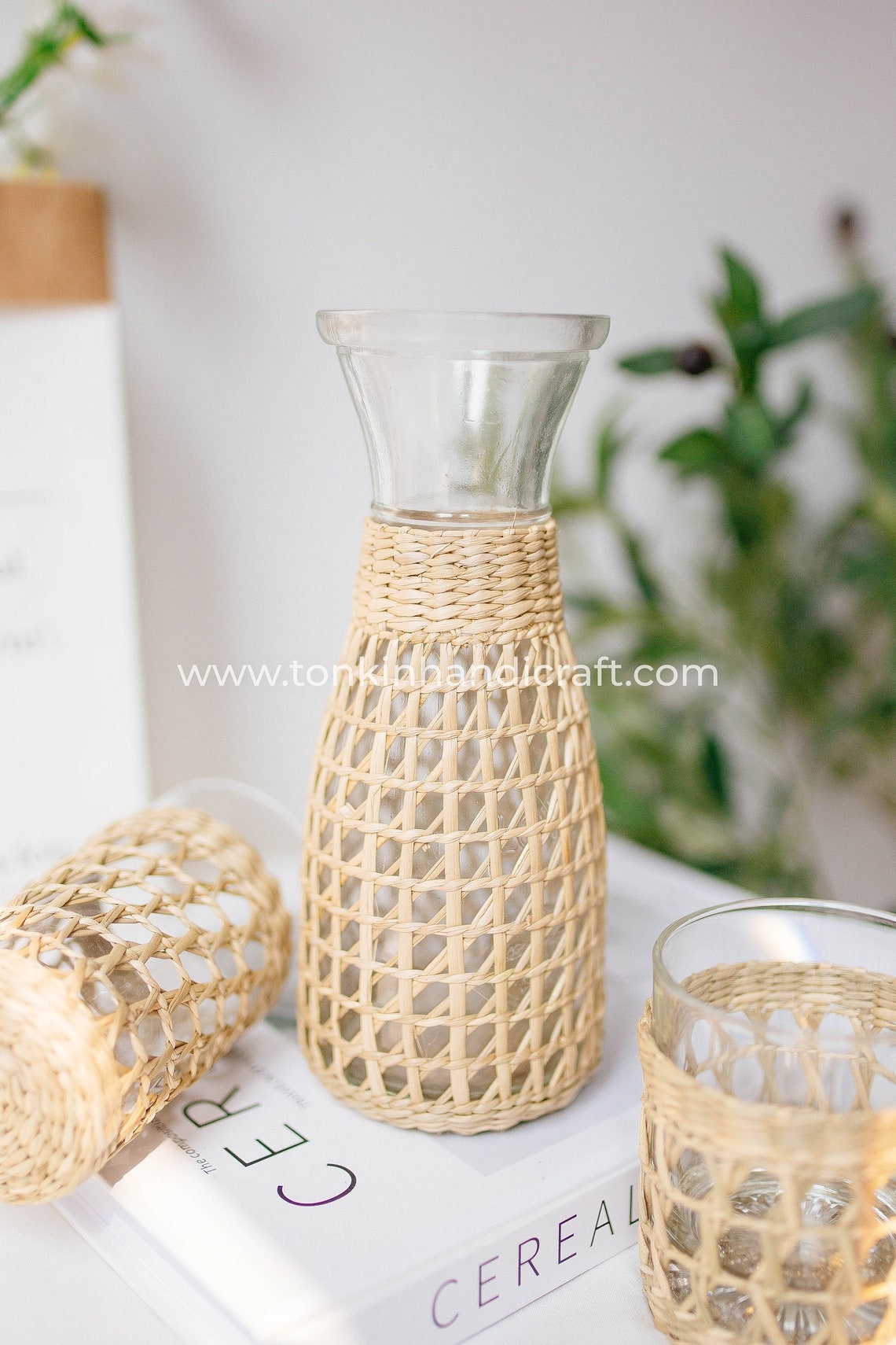 Bistro Carafes Seagrass-wrapped Pitcher Round Juice Jug - Etsy