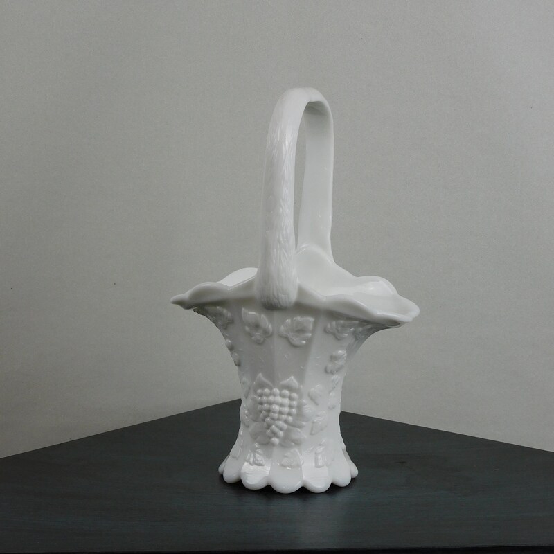 Milk Glass Basket - Etsy