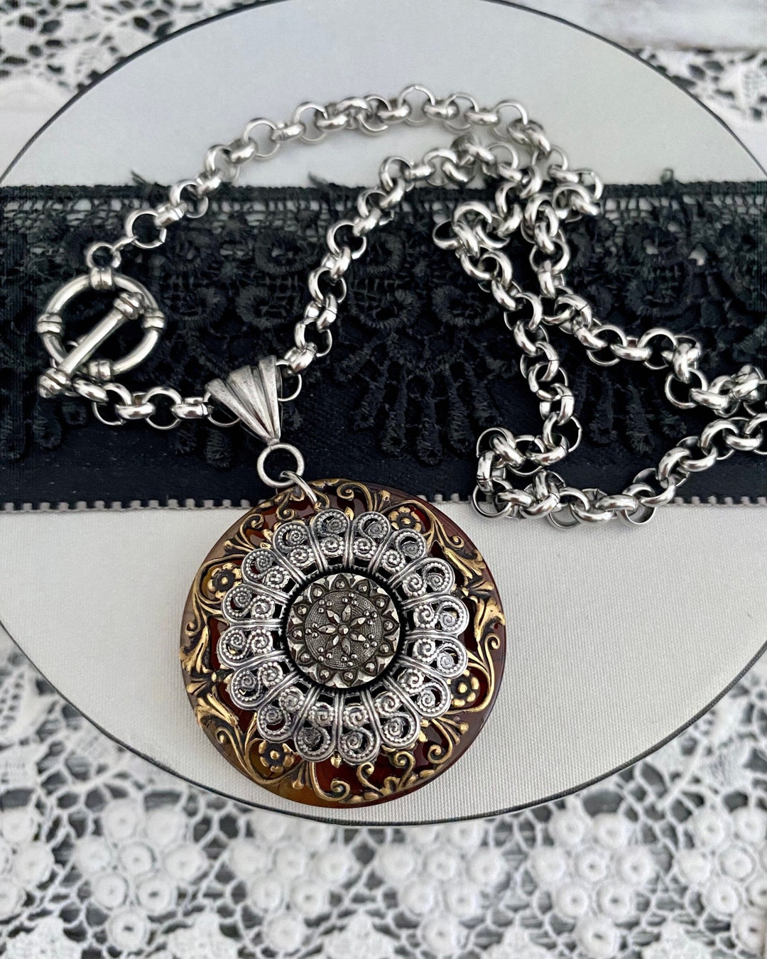 Vintage Button Pendant/antique Style Pendant/victorian Vintage ...