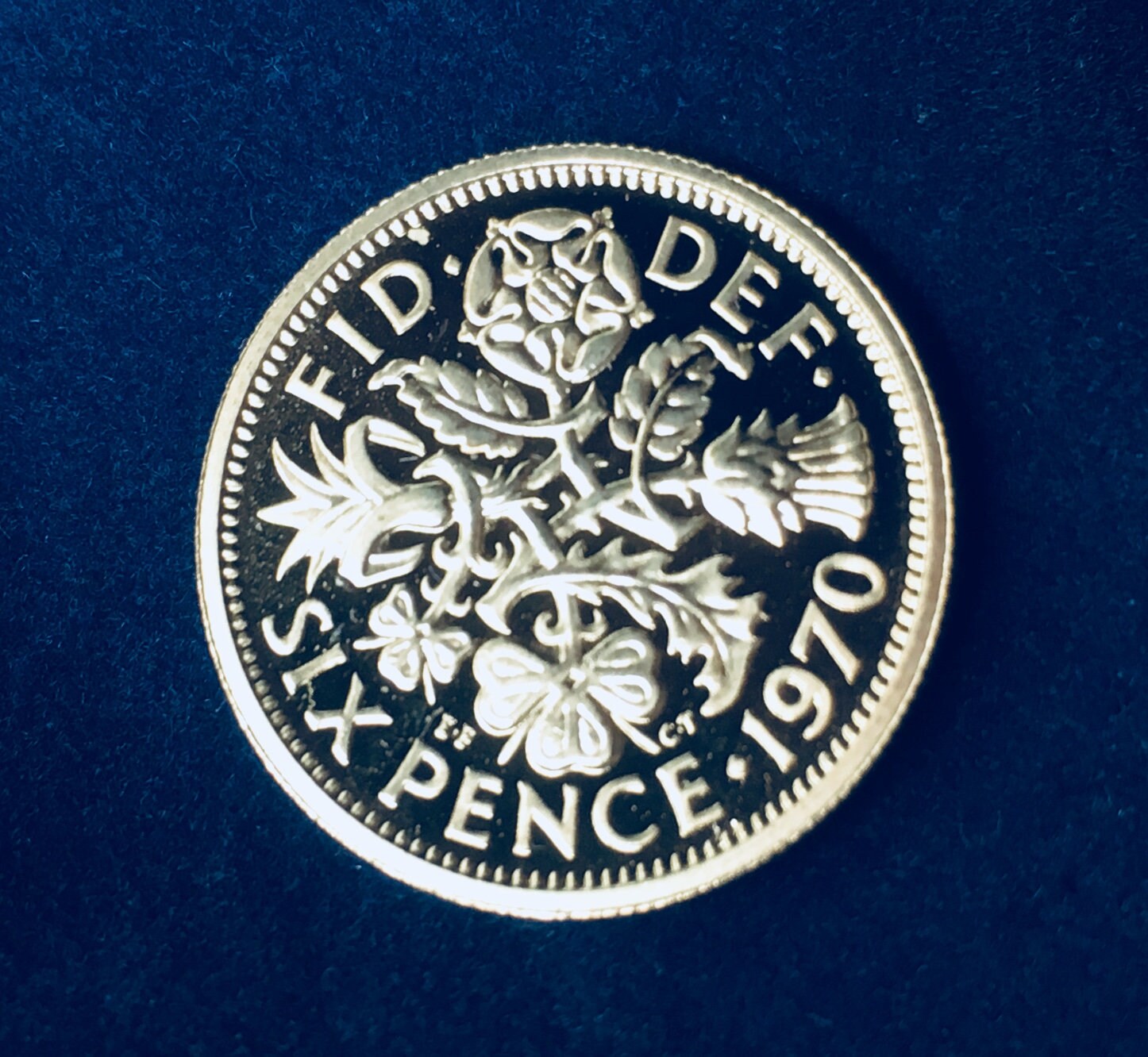 QUEEN ELIZABETH II 1970 Wedding Silver Sixpence + Blue Pouch ++ Last ...