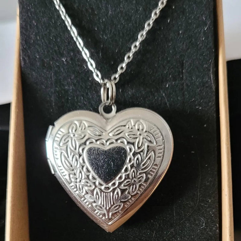 Heart Shaped Locket - Etsy