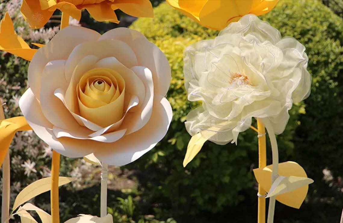 Free-standing Giant Flower Set Parties/wedding Floral Decor Retail ...