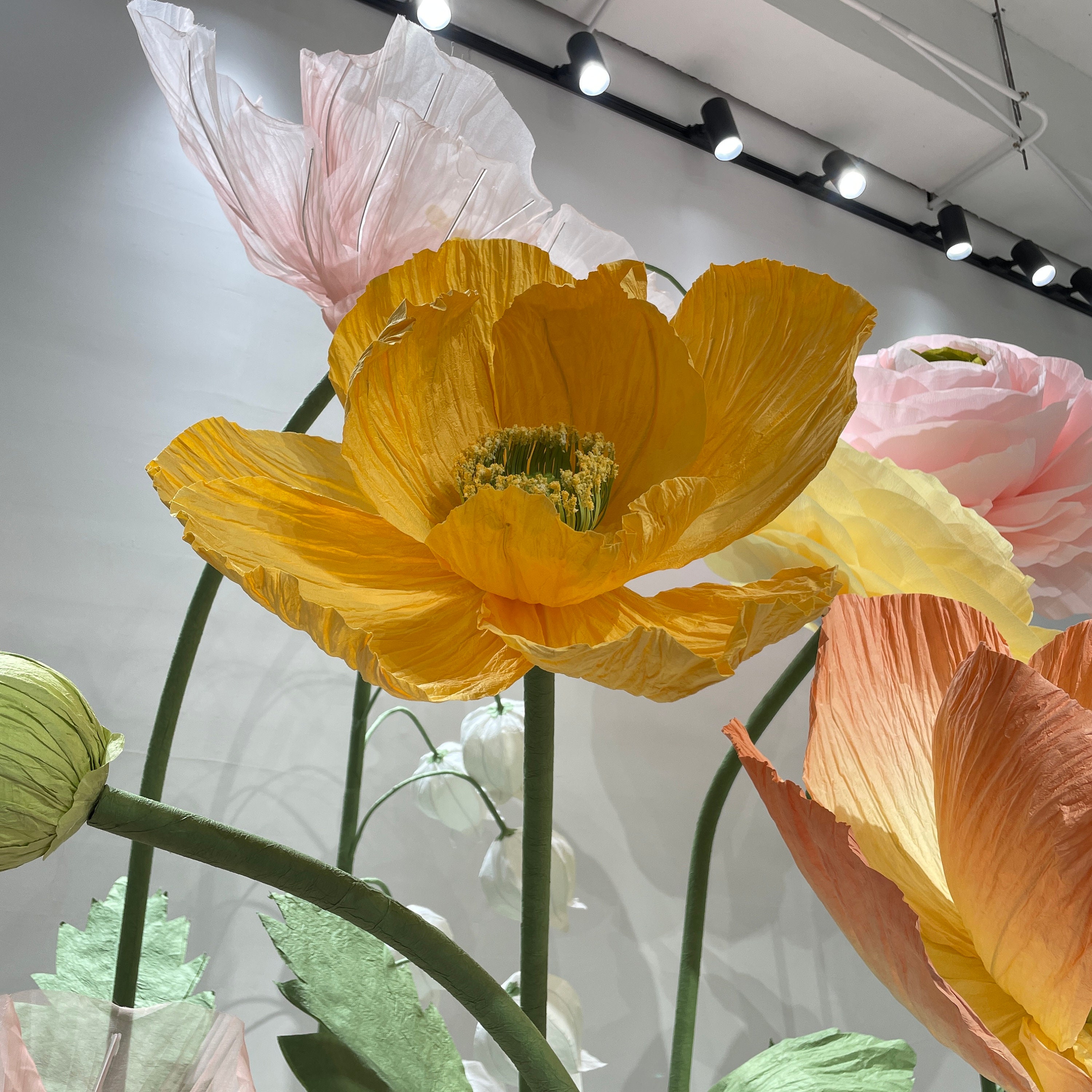 Giant Freestanding Spring/summer Flower Sculpture Set -wedding/event ...