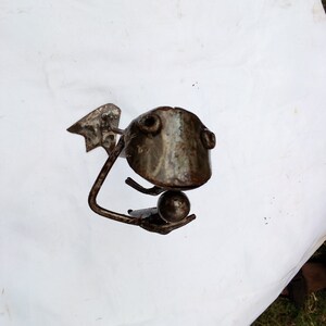 African Scrap Art Singing Toad Sculpture | Green Art | Ocean Art Metal ...