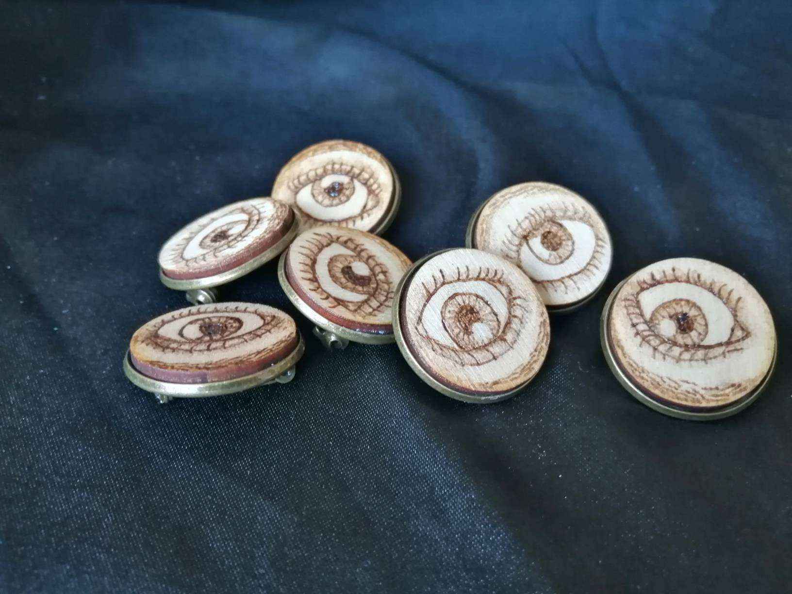 Realistic Human Eye Pyrography Pin Badge - Etsy