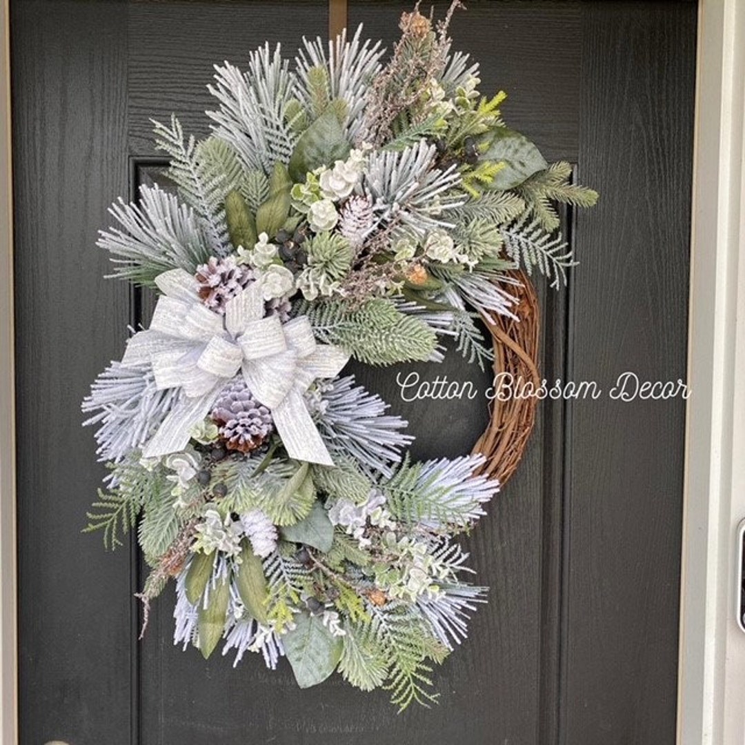 Christmas Wreath for Front Door, Flocked Winter Wreath, Holiday Wreath ...