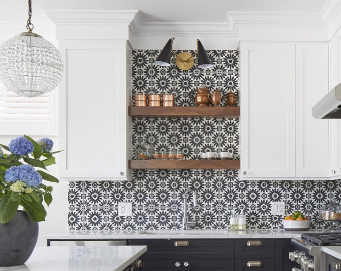 Full Tile Sample: Fizaan Federal Black and White Moroccan Patterned ...