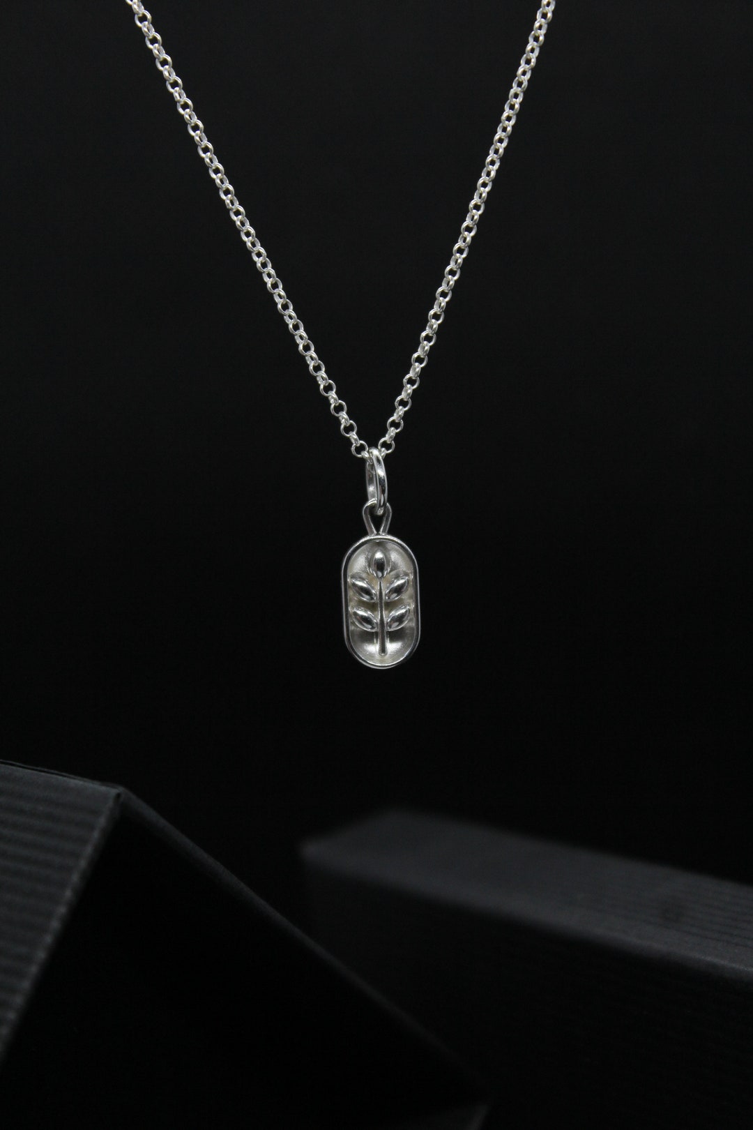 Leaf Necklace, Plant Necklace, Practical Magic, Silver Necklace, Flora ...