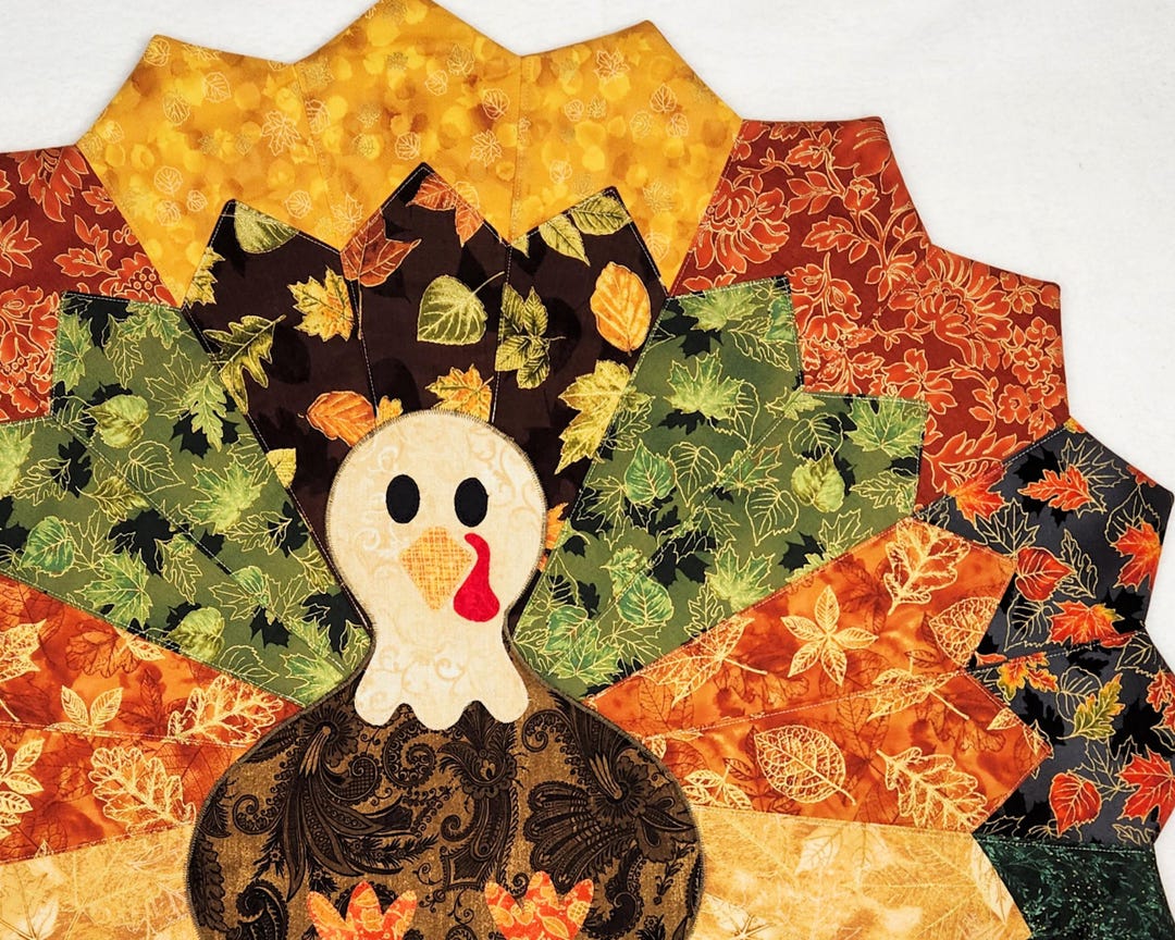 Thanksgiving Quilted Centerpiece Turkey Applique / Table Topper / 32 ...