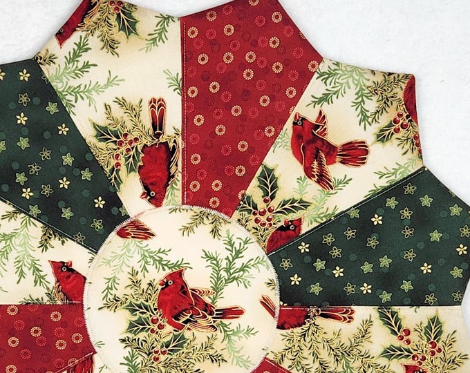 Christmas Quilted Centerpiece / Table Topper / Small Reversible Round ...