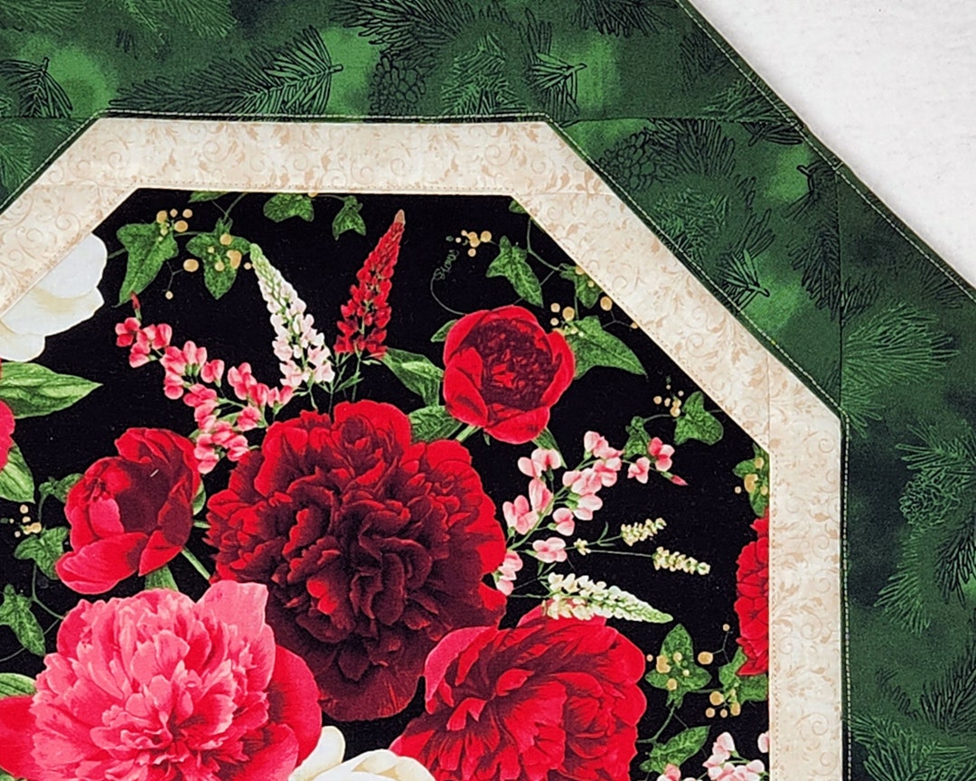 Quilted Centerpiece / Table Topper / Small Reversible Octagon - Etsy