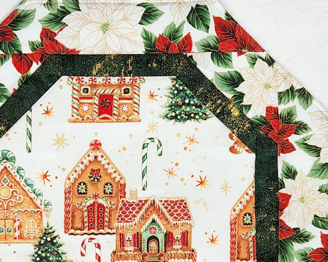Christmas Quilted Centerpiece / Table Topper / Small Reversible Octagon ...