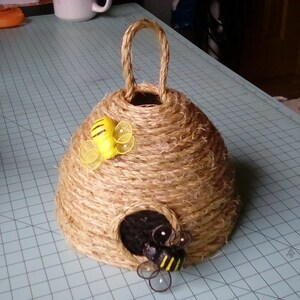 Bee Hives, Honey Bee Hive,beeskep,natural Bee House, Beehive Decor ...