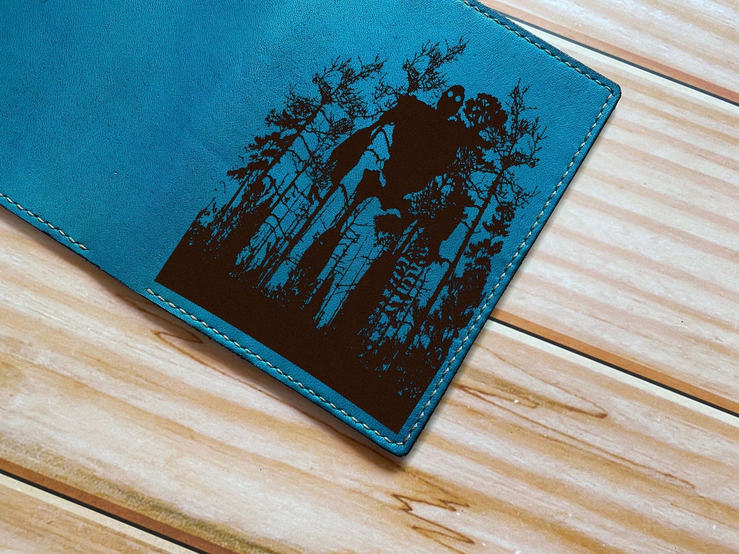 The Iron Giant Leather Handmade Wallet, Giant Alien Robot Inspired ...