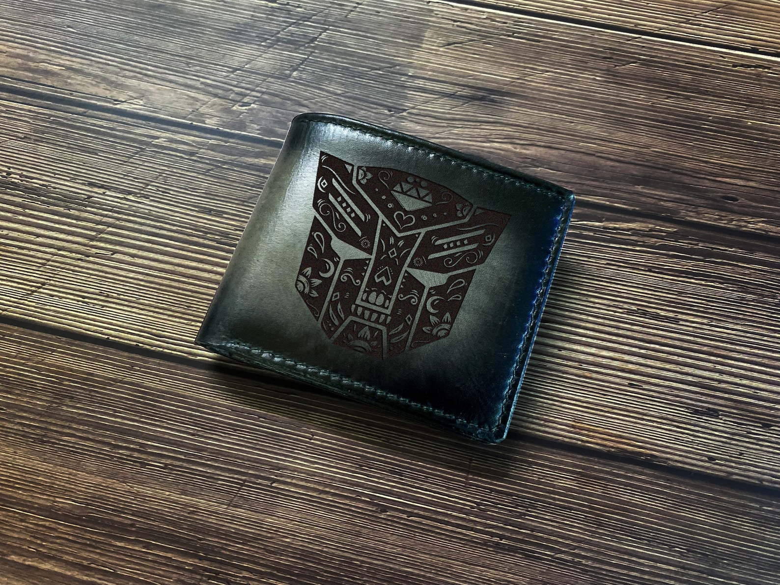 Engraved Transformers Leather Wallet: Autobot Vs Decepticon Art - Etsy