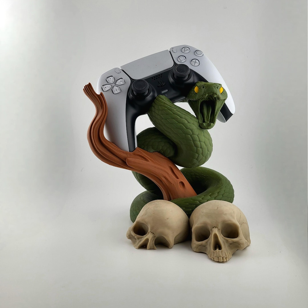 Snake & Skulls PS5 Controller Stand – Venomous Gamer Desk Decor for ...