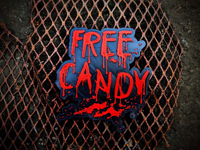 Free Candy Blood Splat Sign – Horror Halloween Wall Decor, Creepy ...