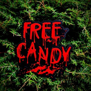 Free Candy Blood Splat Sign – Horror Halloween Wall Decor, Creepy ...