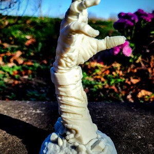 Zombie Hand Sculpture Zombie Model Hand Kit the Living Dead Rising ...