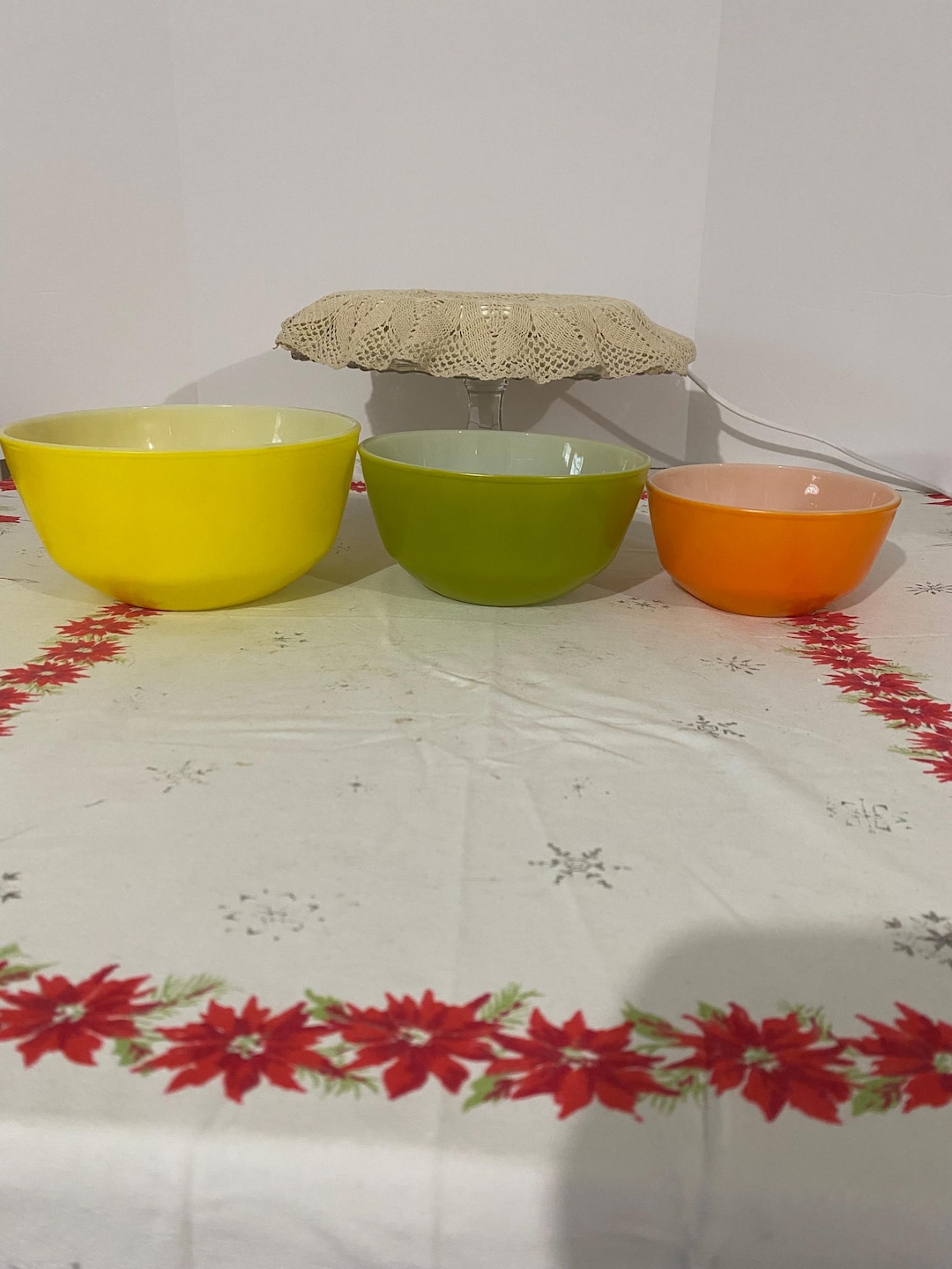 Vintage Anchor Hocking 3 Graduated Sizes Mixing Bowls, Yellow, Green ...
