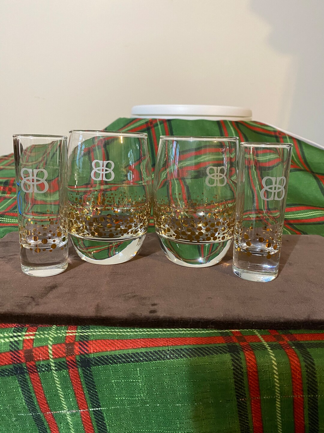Vintage Baileys Irish Cream Confetti Gold Dot Rocks and Shots Glasses ...