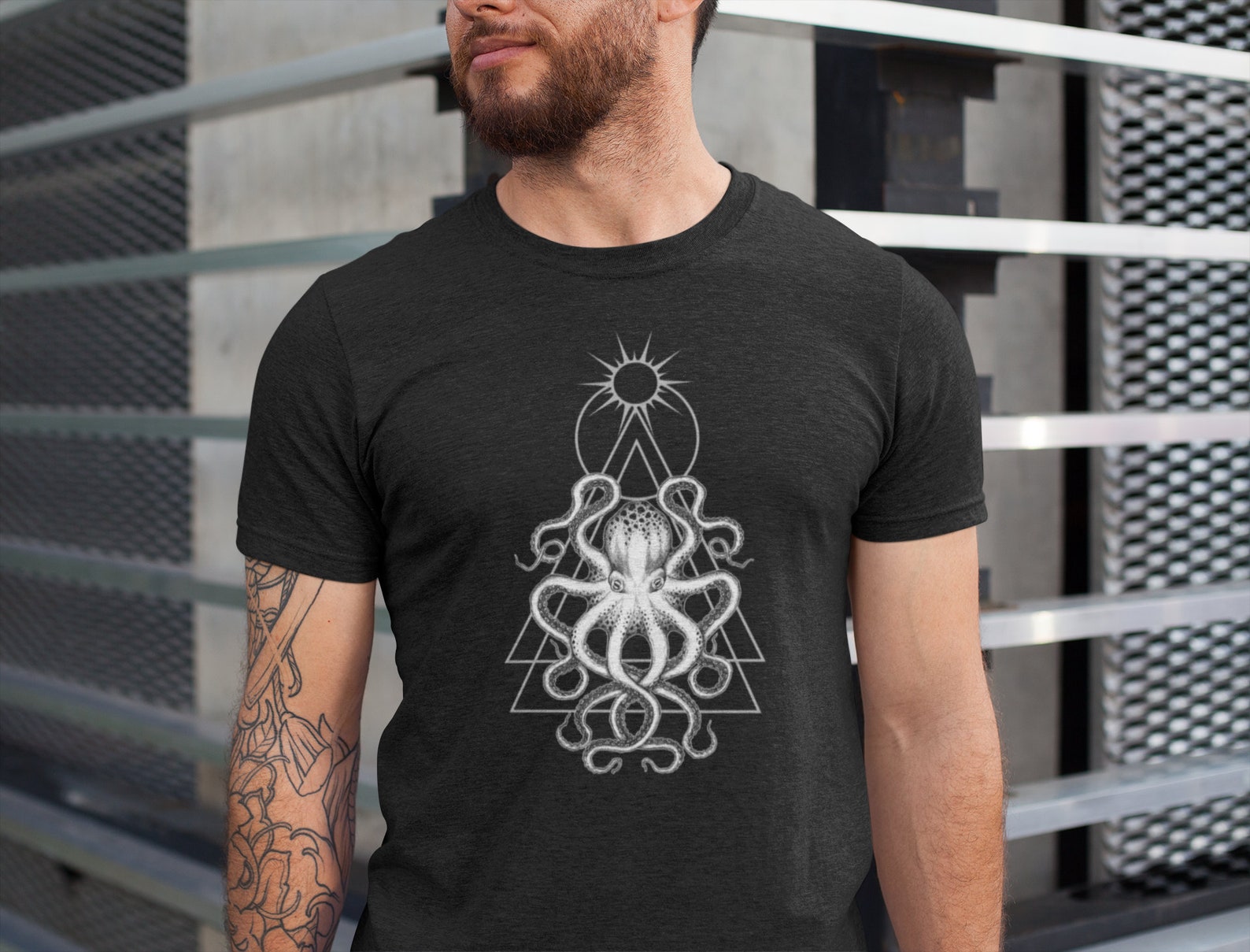 Occult Octopus Tee, Witchy Sea Creature Tshirt, Ritual Cephalopod Shirt ...