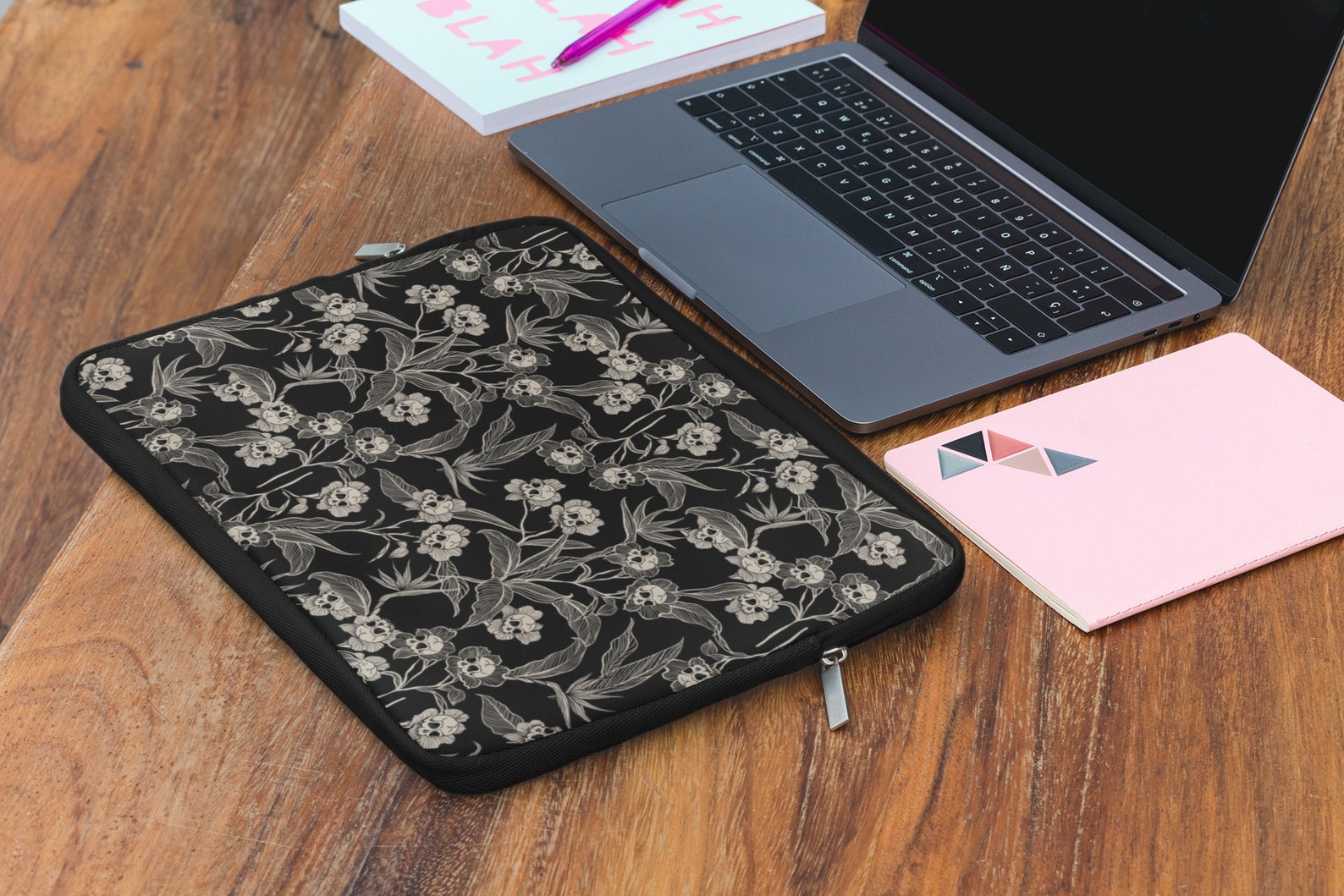 Gothic Floral Laptop Sleeve, Spooky Tiki Skull Flower Protective Tablet ...