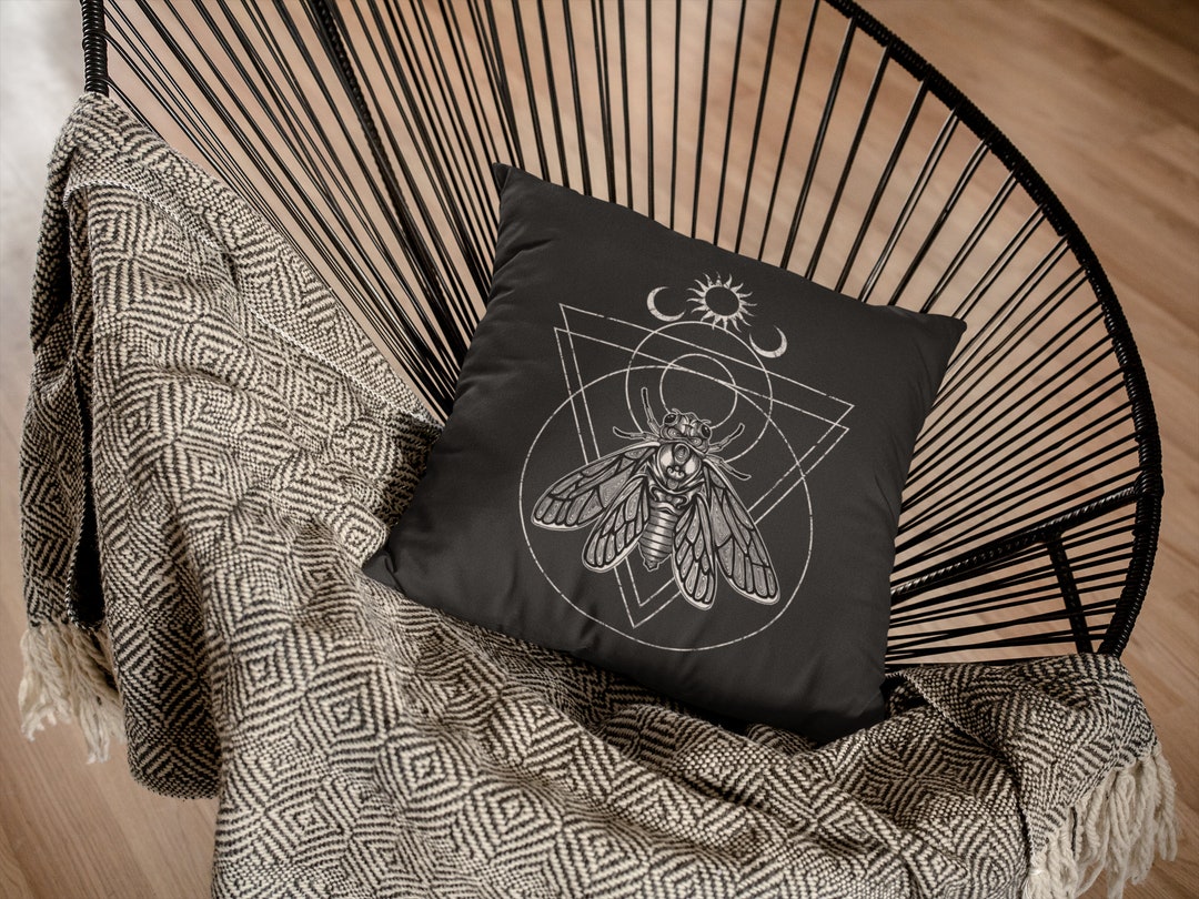 Witchy Cicada Throw Pillow, Occult Decorative Pillow Case, Dark ...