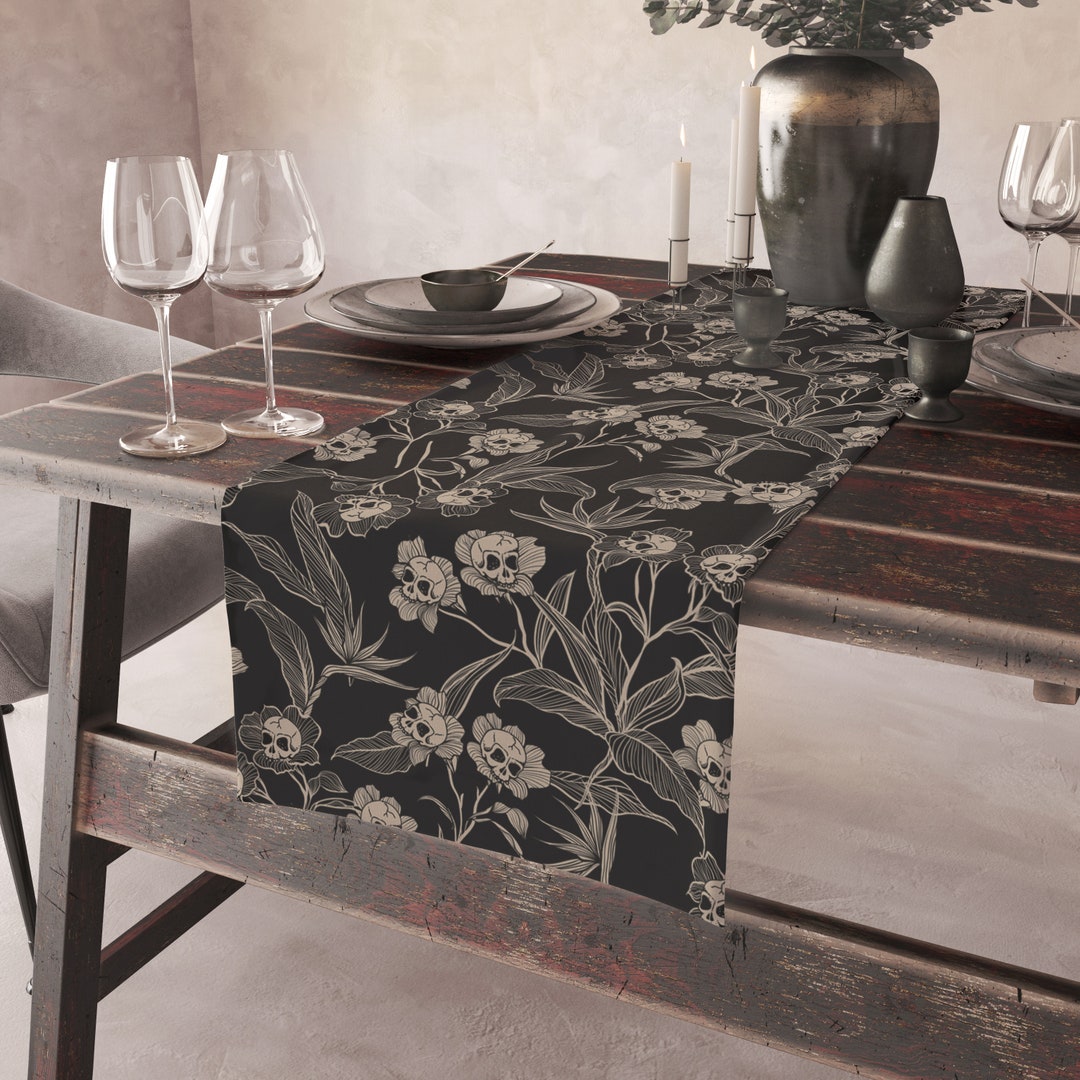 Gothic Floral Table Runner, Witchy Skull Flower Kitchen Decor, Goth ...