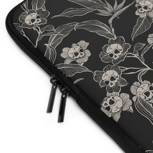 Gothic Floral Laptop Sleeve, Spooky Tiki Skull Flower Protective Tablet ...